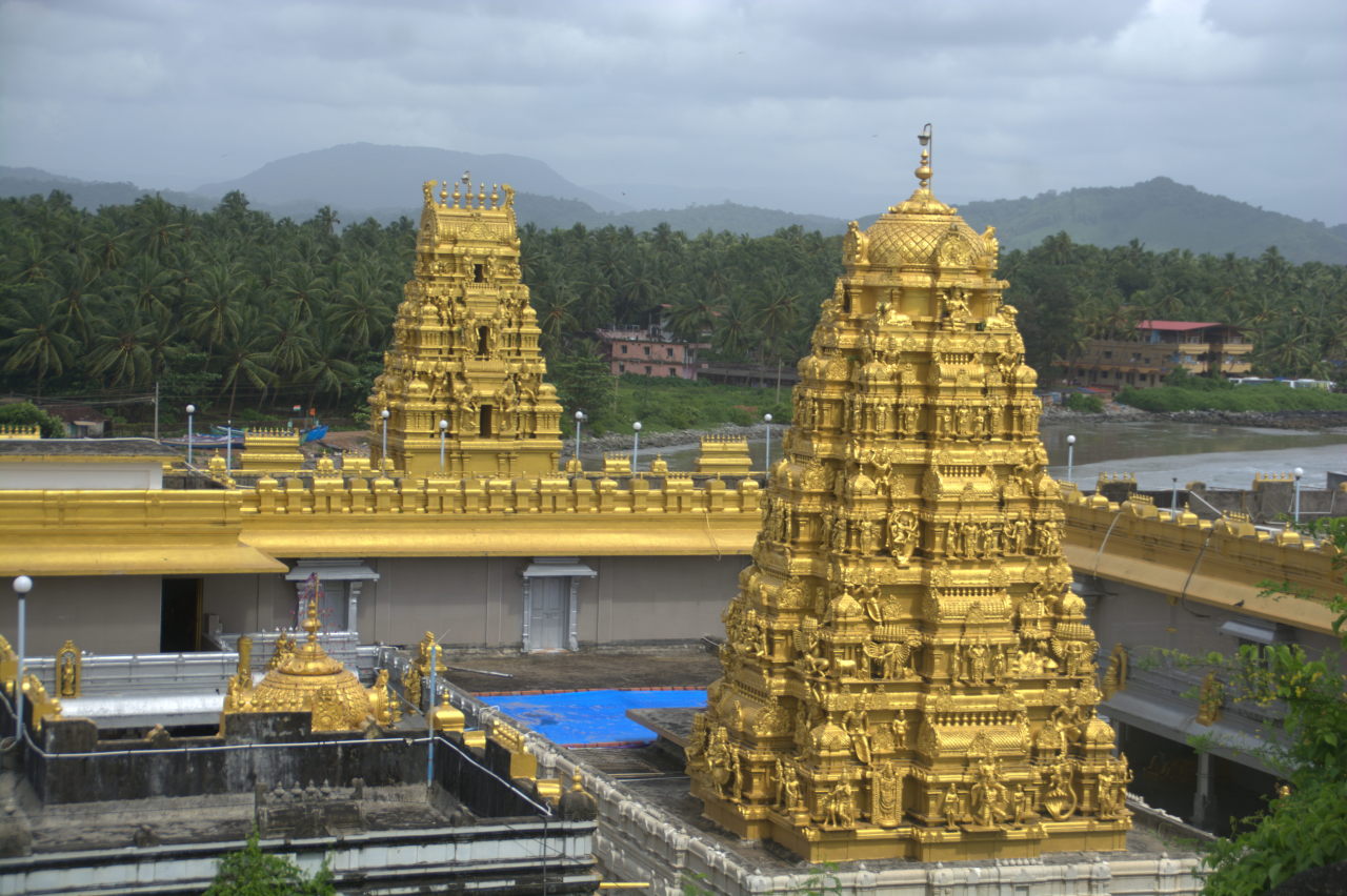 Listicle: 10 sea-side temples we covered | India 360